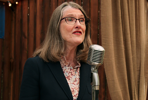 Virgin River star Annette O’Toole is a total bombshell in this jaw ...