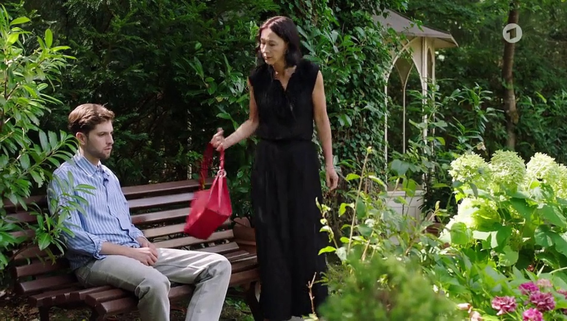 “Sturm der Liebe” Shocking Twist: Sophia Makes Erik an Immoral Proposal – A Dangerous Turn of Events