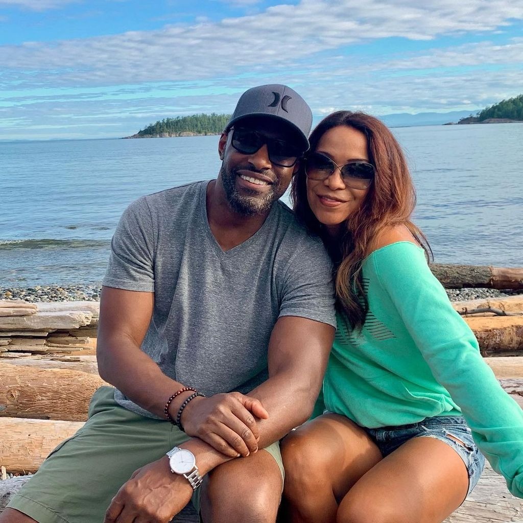 The Actors Who Play Preacher and Julia on ‘Virgin River’ Are Married in ...